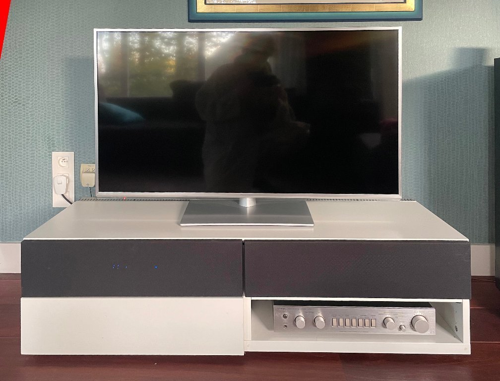 Meuble TV/stéréo Ikea Uppleva | €200 | Whoppah