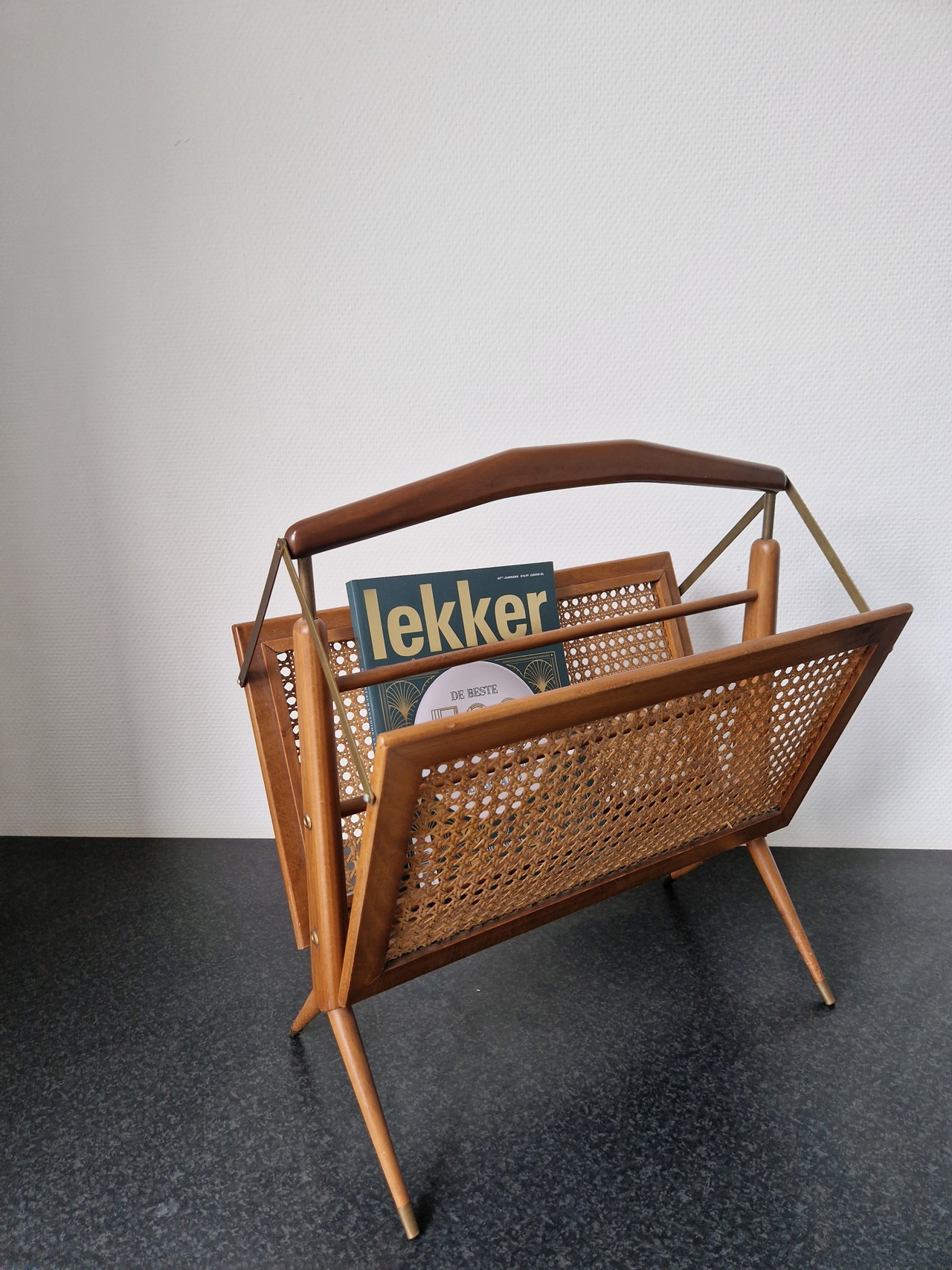 Portariviste di design Cecare lacca | €320 | Whoppah