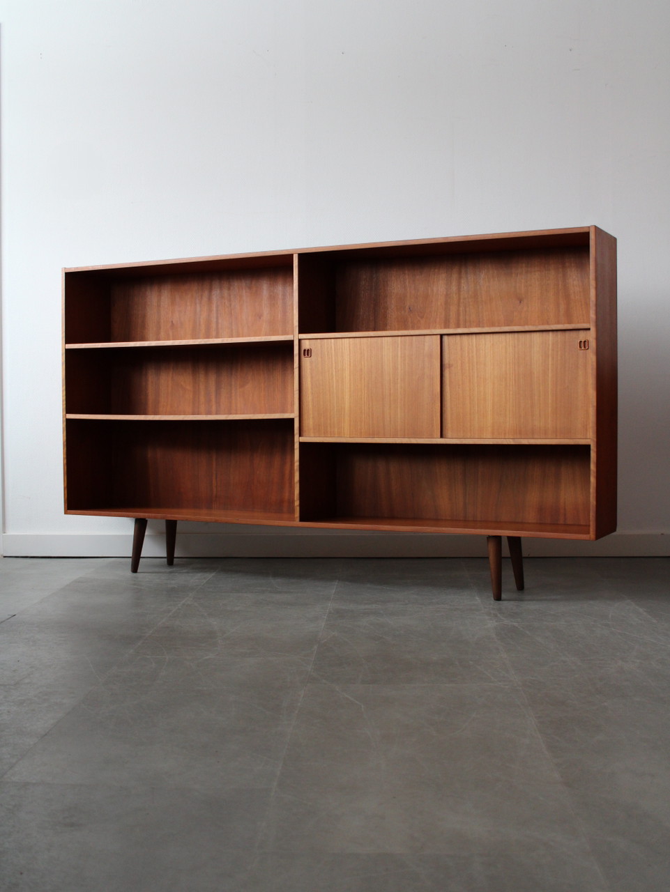 Vintage Danish highboard/bookcase in teak | €895 | Whoppah