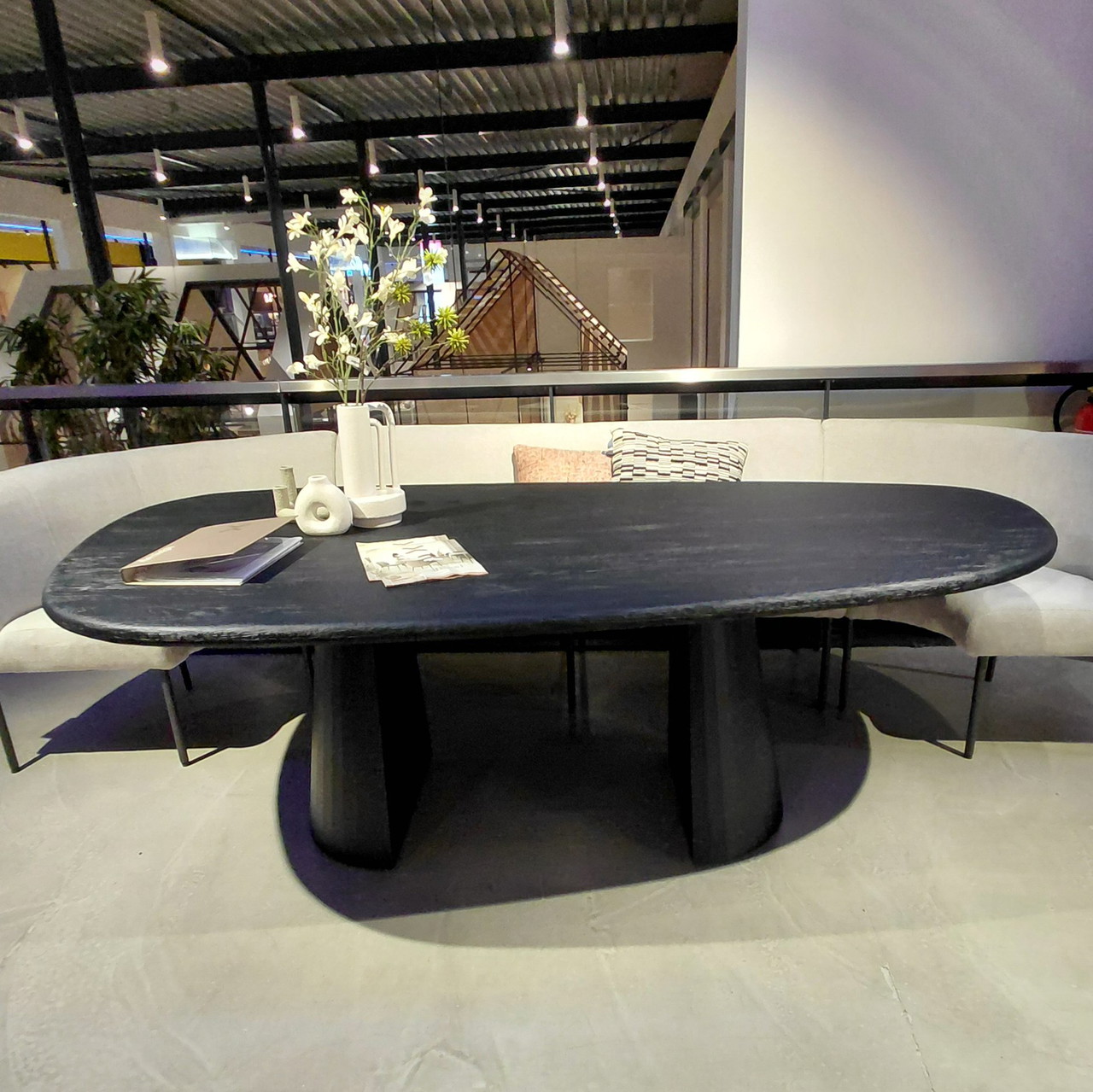 Mesa de comedor XOOON Arawood - 240x120 | €1,199 | Whoppah
