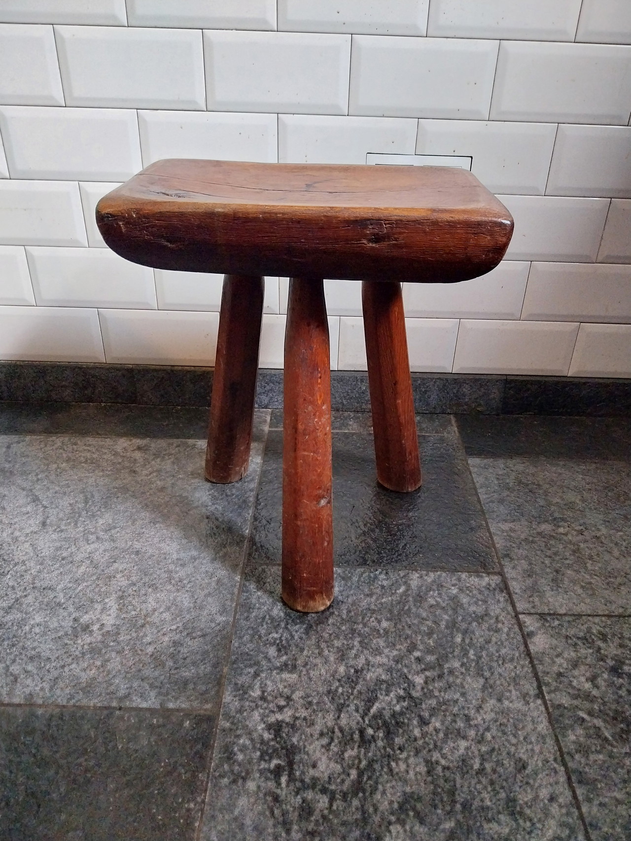 1 x Brutalist 3-Foot Stool 1900s | €125 | Whoppah