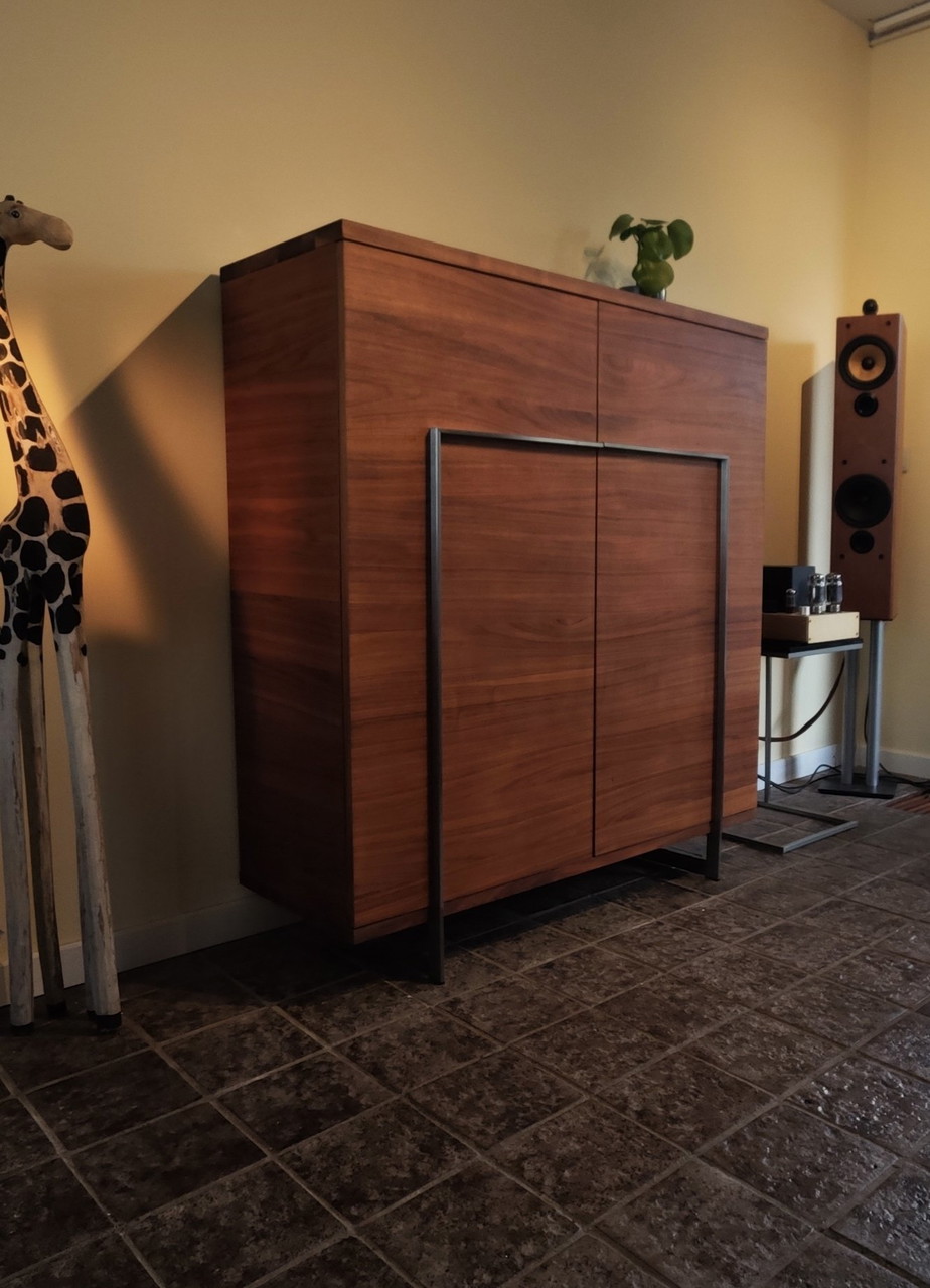Bert Plantagie Vision Sideboard | €1,150 | Whoppah