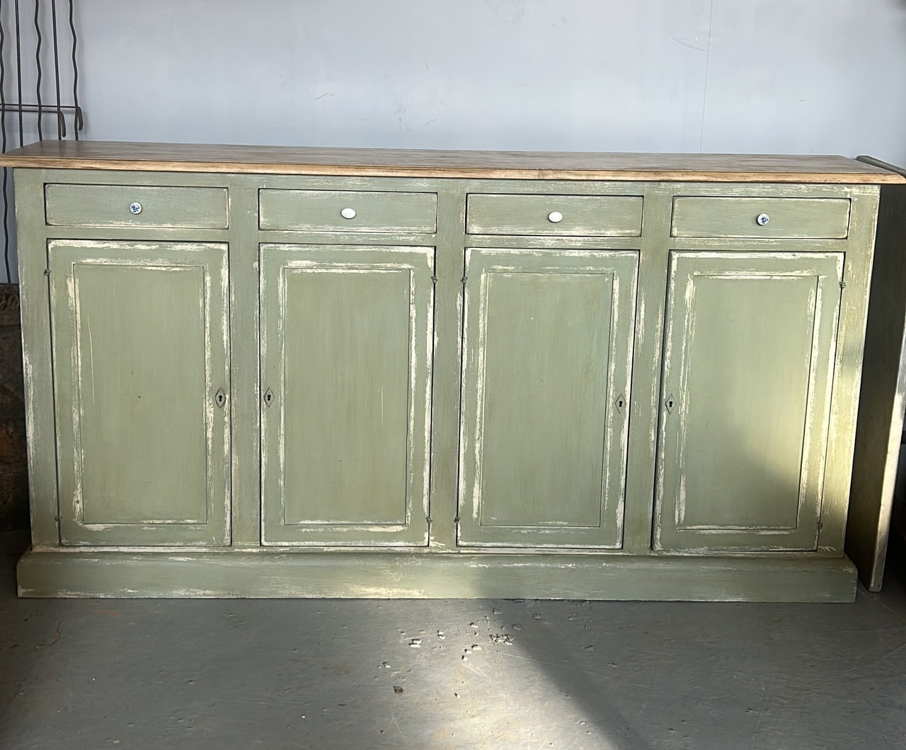 Mueble de mercería antiguo 4 puertas-4 cajones | €1,999 | Whoppah