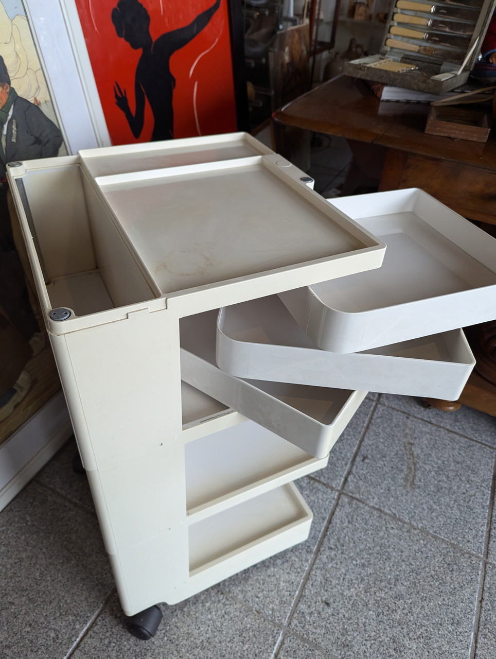 Space Age Storage Trolley By Joe Colombo | €245 | Whoppah