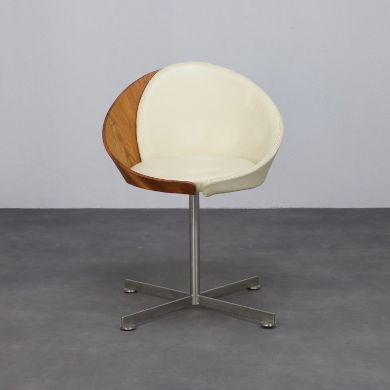 Mid-Century Modern Round Chair in Teak, Leather and Steel, 1960s | €360 ...