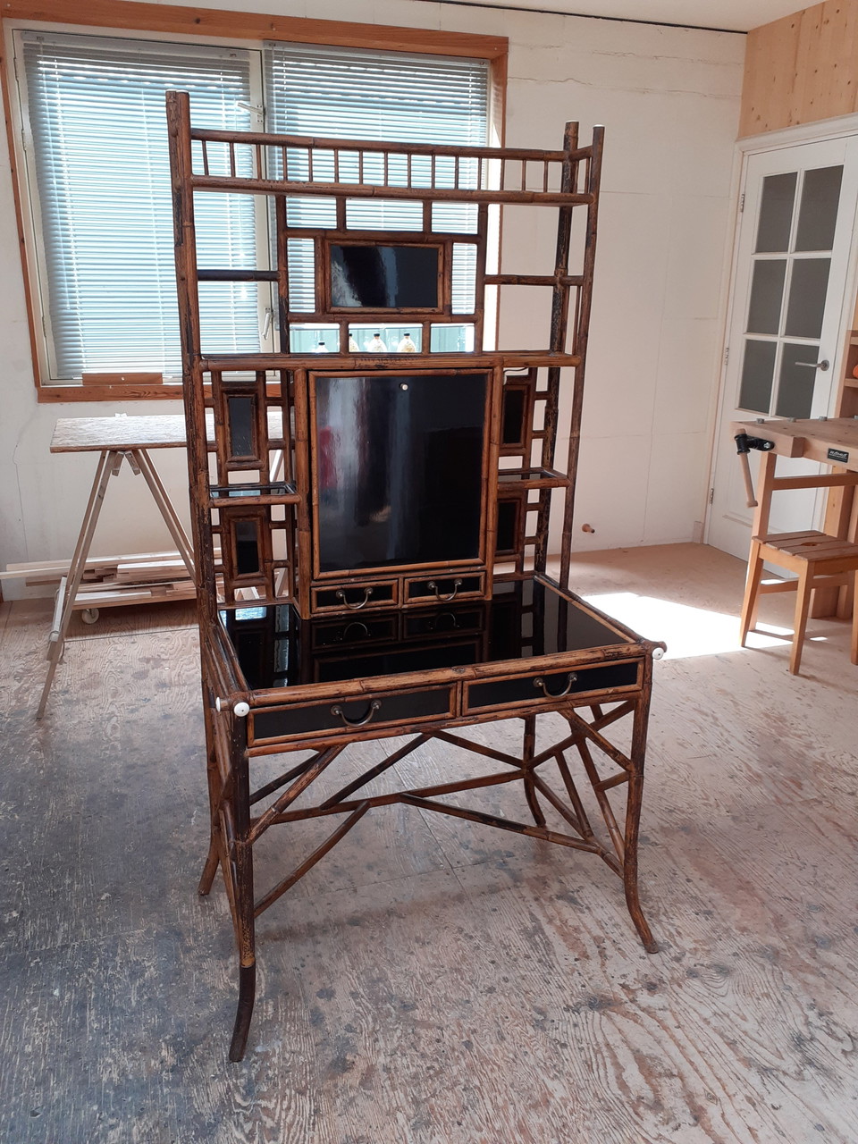 E. Murio secretaire | €1,850 | Whoppah