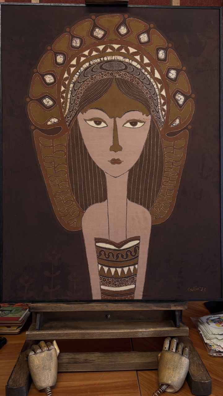 Vintage batik portrait on linen - 1982 | €195 | Whoppah