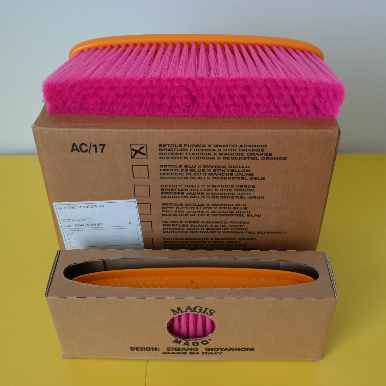 3x Besen Magis Mago von Stefano Giovannoni | €52 | Whoppah
