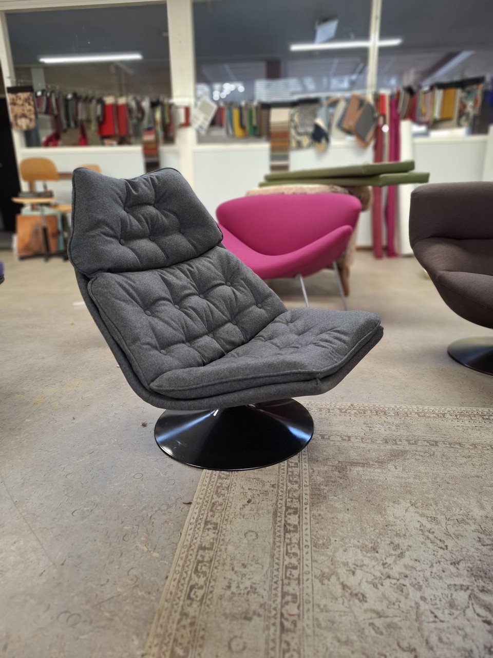 Artifort F588 | €2,450 | Whoppah