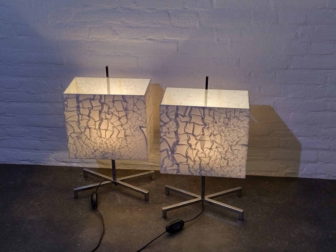 Fontana Arte - Table lamps Elvis | €1,095 | Whoppah