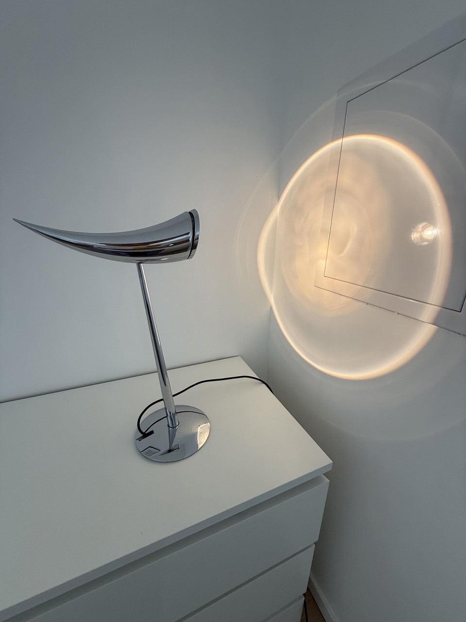 Lámpara ARA 1988 Años 80 Diseño Philippe Starck FLOS Edit Memphis | € ...
