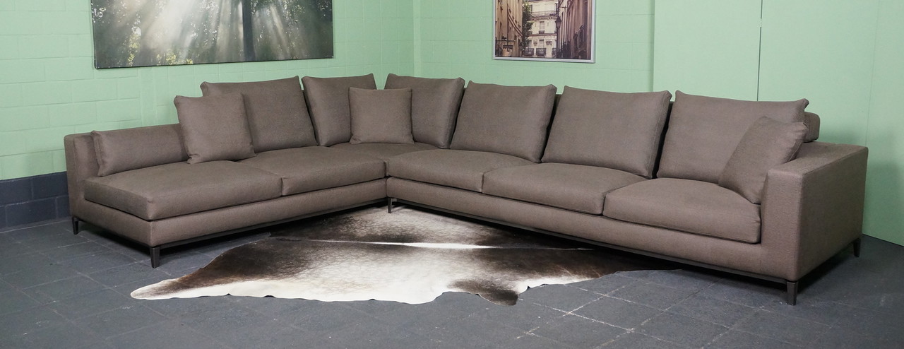 Design Minotti Andersen Corner Sofa | €4,995 | Whoppah