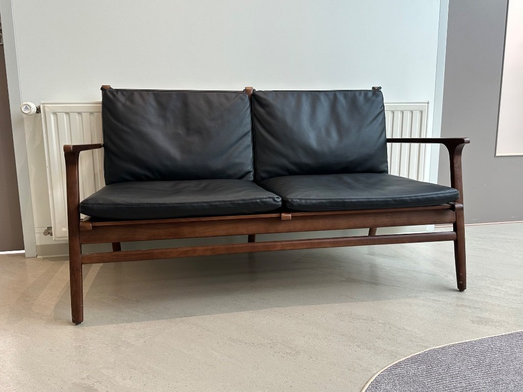 Two-seater sofa Rén Lounge Chair by Stellar Works | €3,000 | Whoppah
