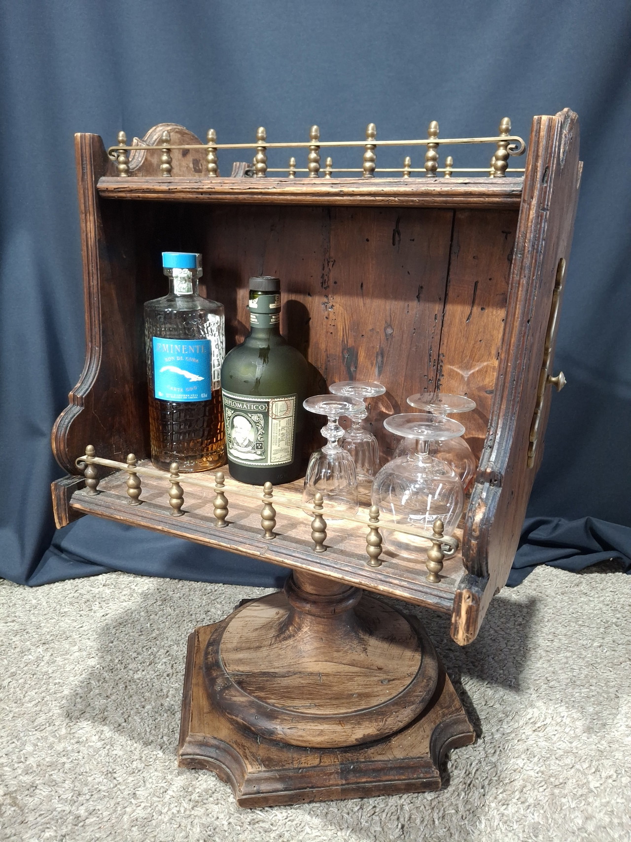 Mini maritime bar in boumassis and brass | €550 | Whoppah