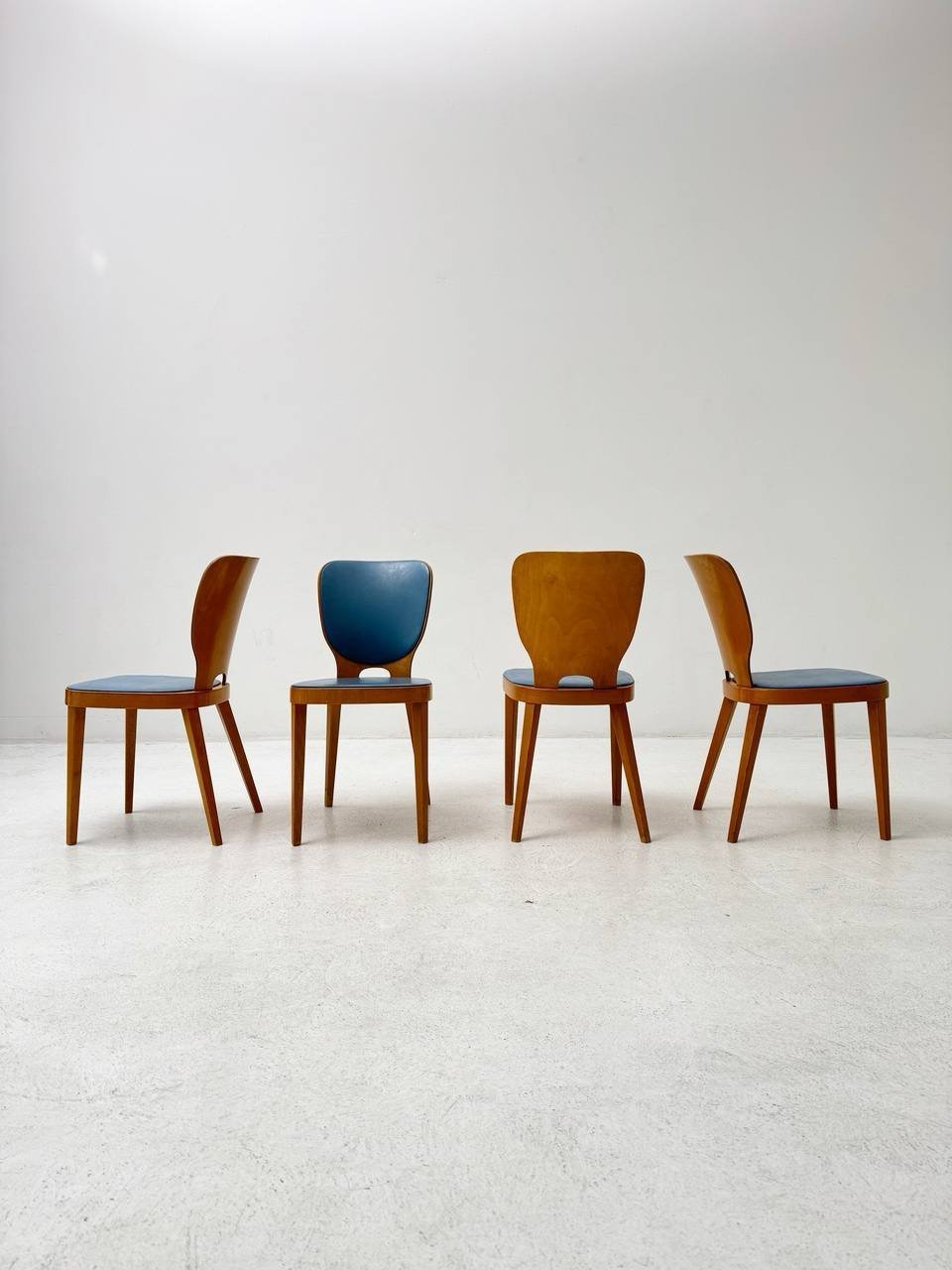 Blue Max Bill chairs from Horgen Glarus, set of 4, Switzerland 1952 | € ...