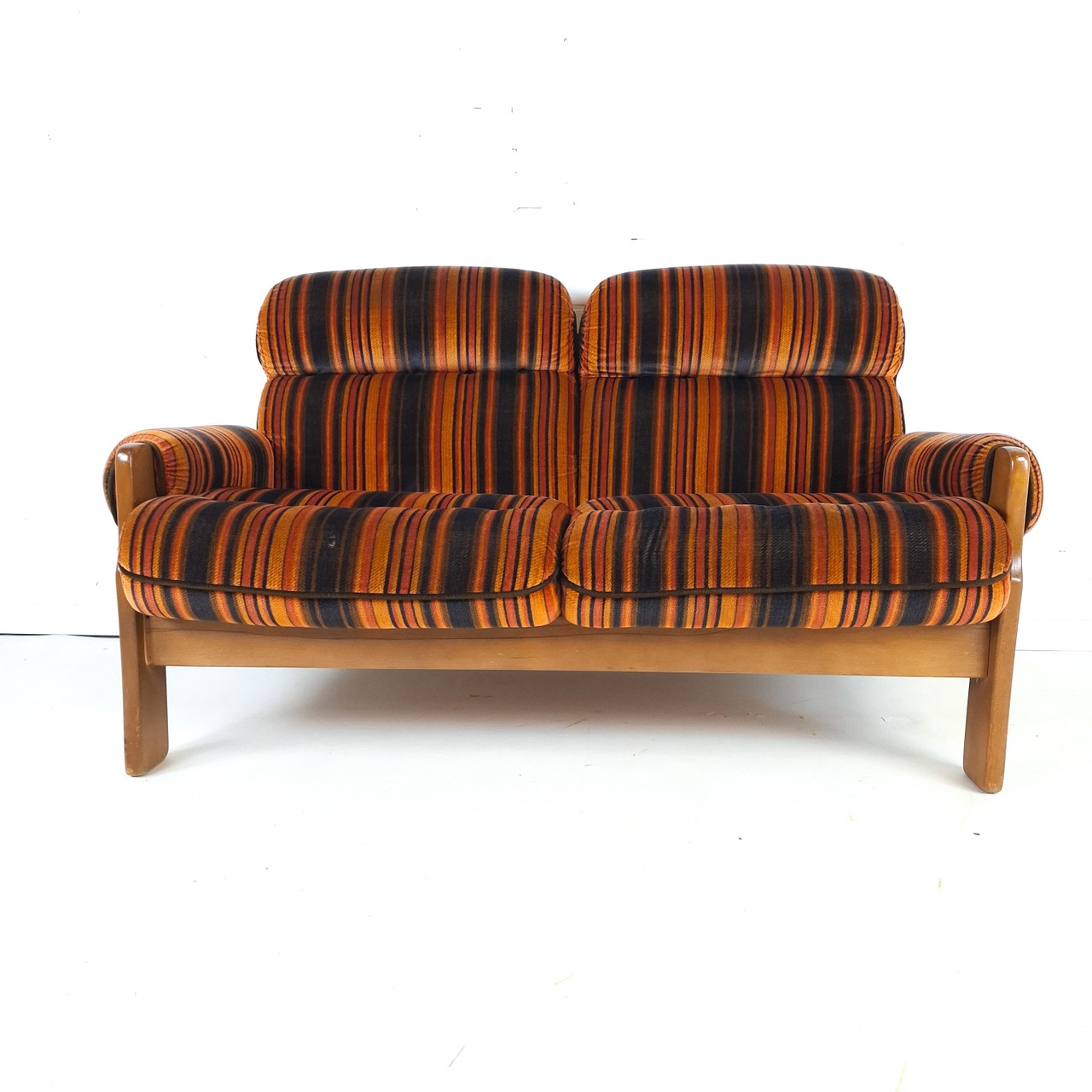Vintage 2 zits bank Zweeds design | €175 | Whoppah