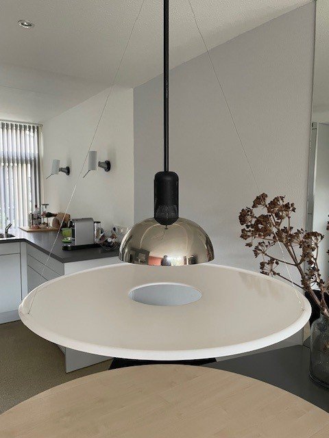 Flos Frisbi Pendant Lamp | €125 | Whoppah