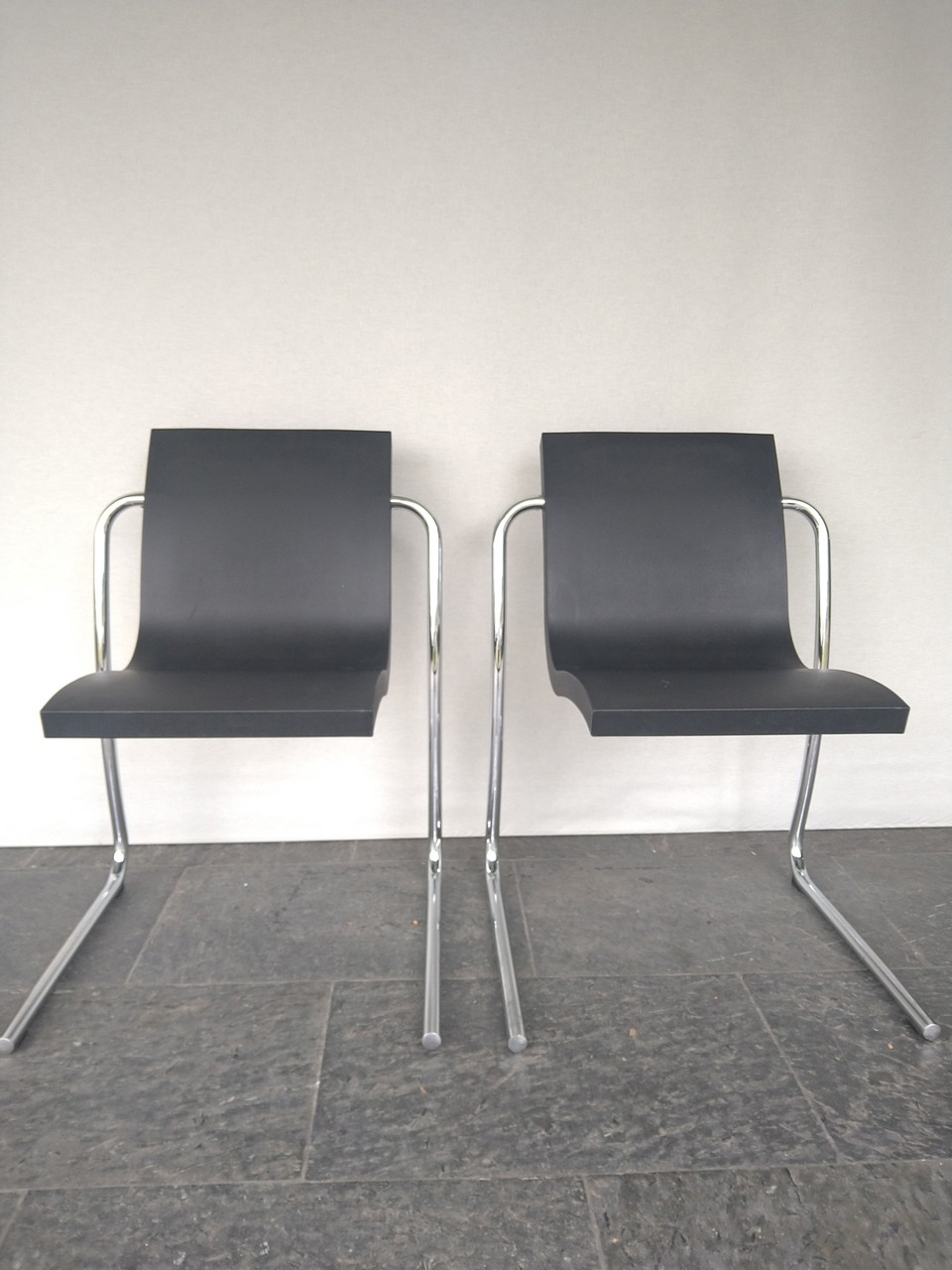 2 "Magic Chairs" Designed By Ross Lovegrove For Fasem | €280 | Whoppah