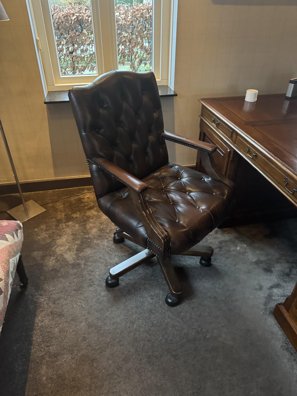 English Chesterfield Desk Chair | €300 | Whoppah