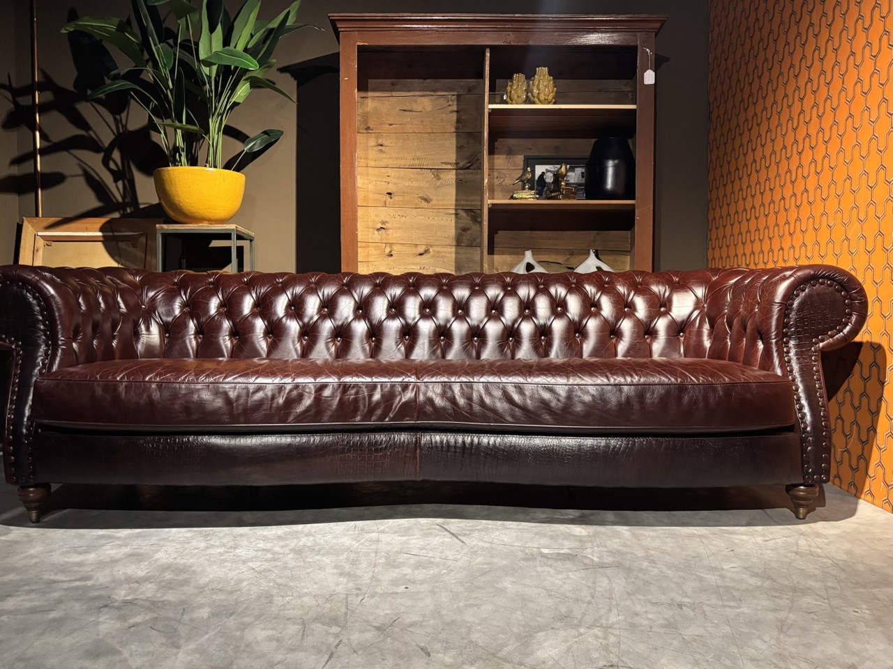 Chesterfield Castle Kent Sofa 5 persoons | €2,400 | Whoppah