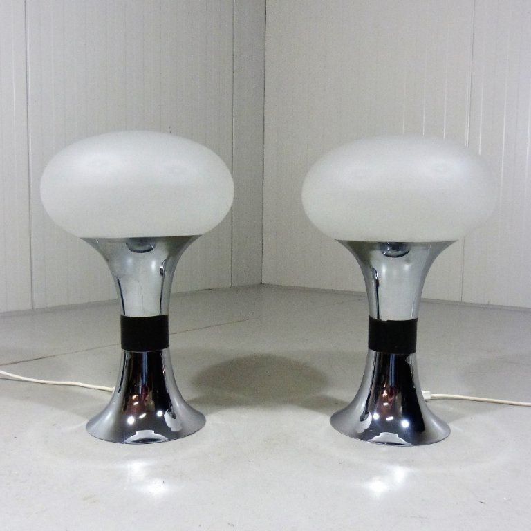 Set of 2 large Space Age table lamps 1960s | €475 | Whoppah