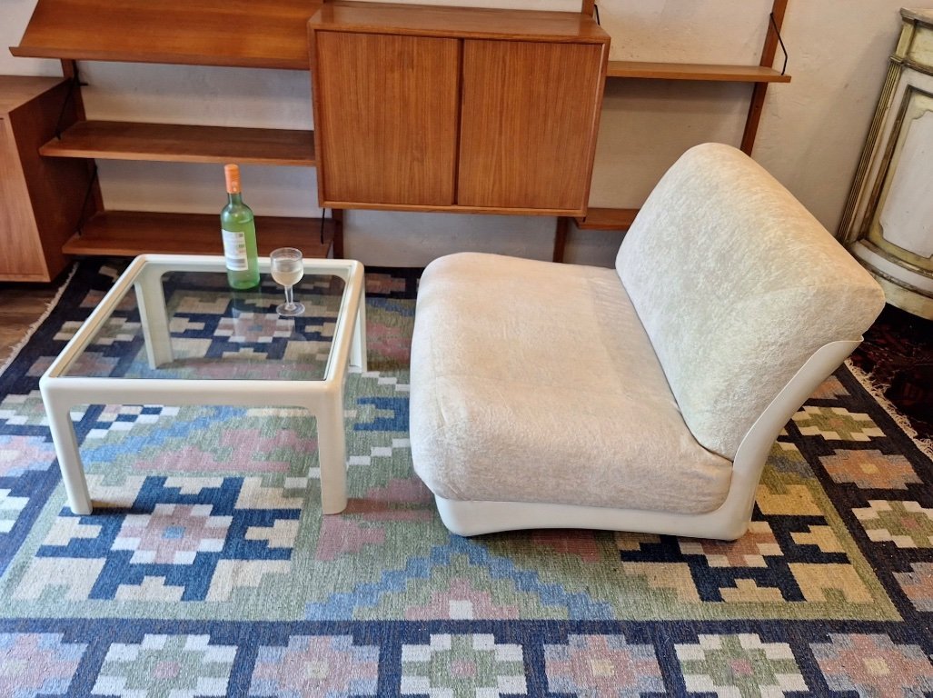 Sillón italiano de fibra de vidrio inspirado en Mario Bellini, década ...