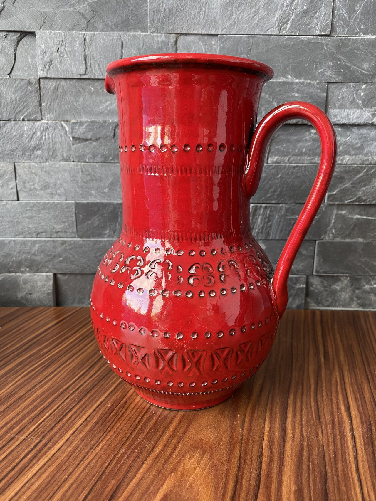 Water jug Bitossi Style | €40 | Whoppah