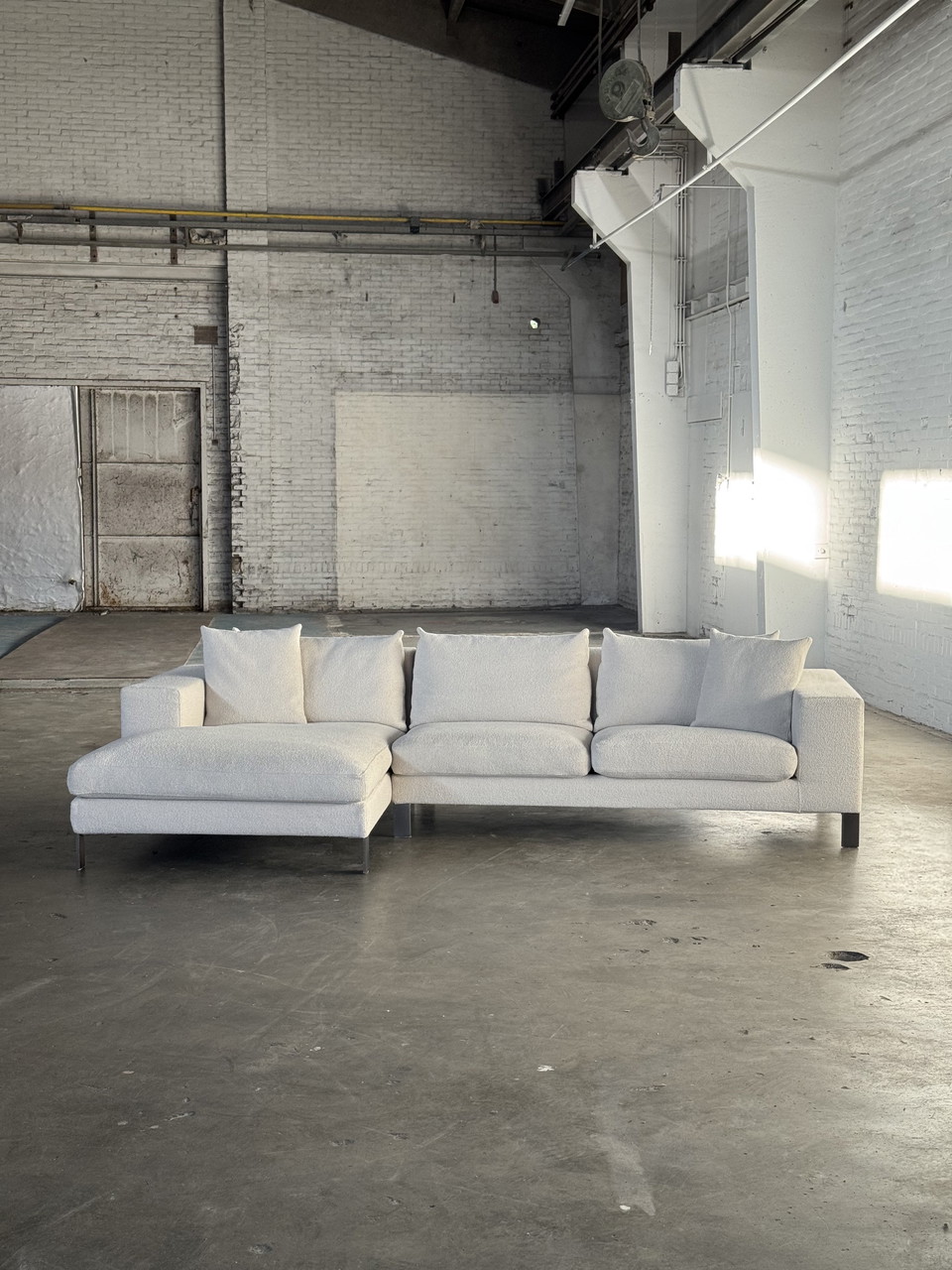 Linteloo Plaza Design Bank | Creme Boucle | €2,749 | Whoppah