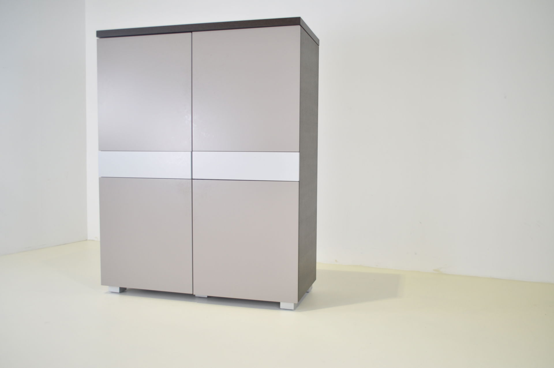 Pastoe box | €800 | Whoppah