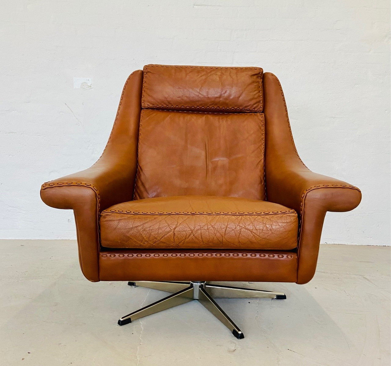 Chaise pivotante et tabouret vintage danois Mid Century Aage ...