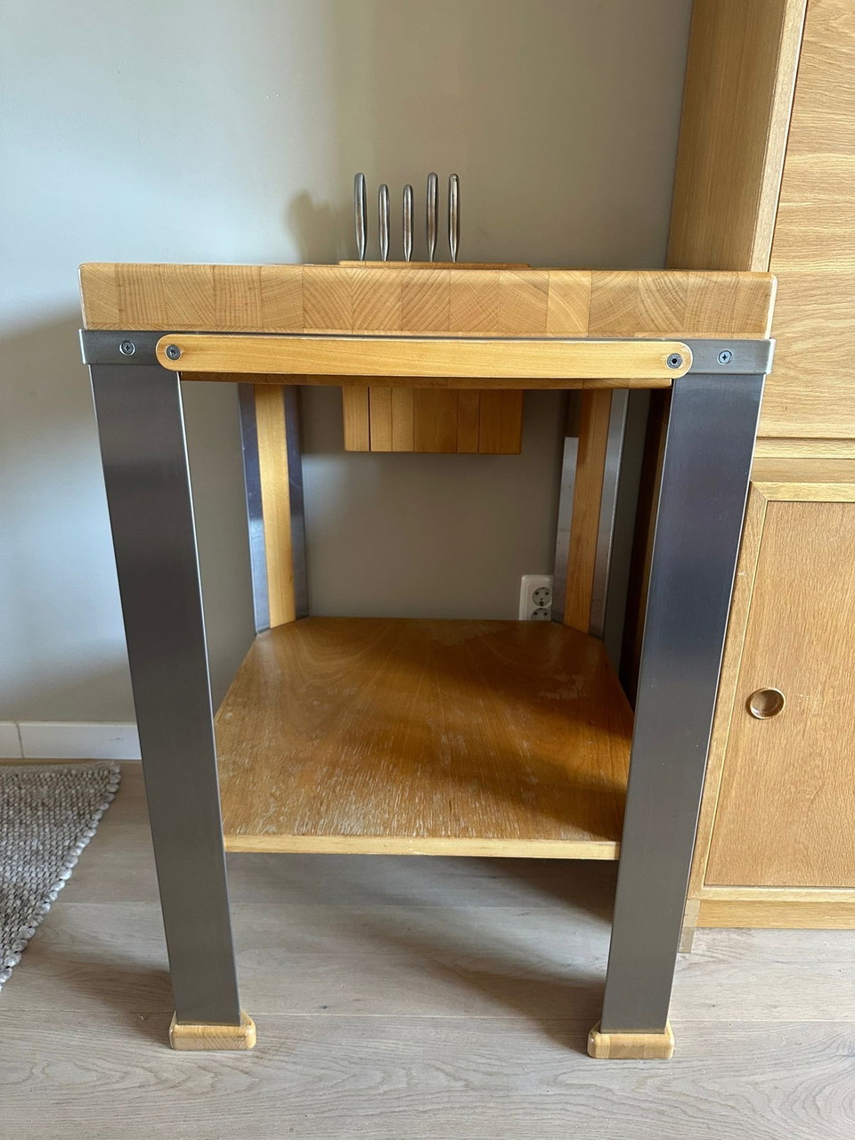 Title | €339 | Whoppah