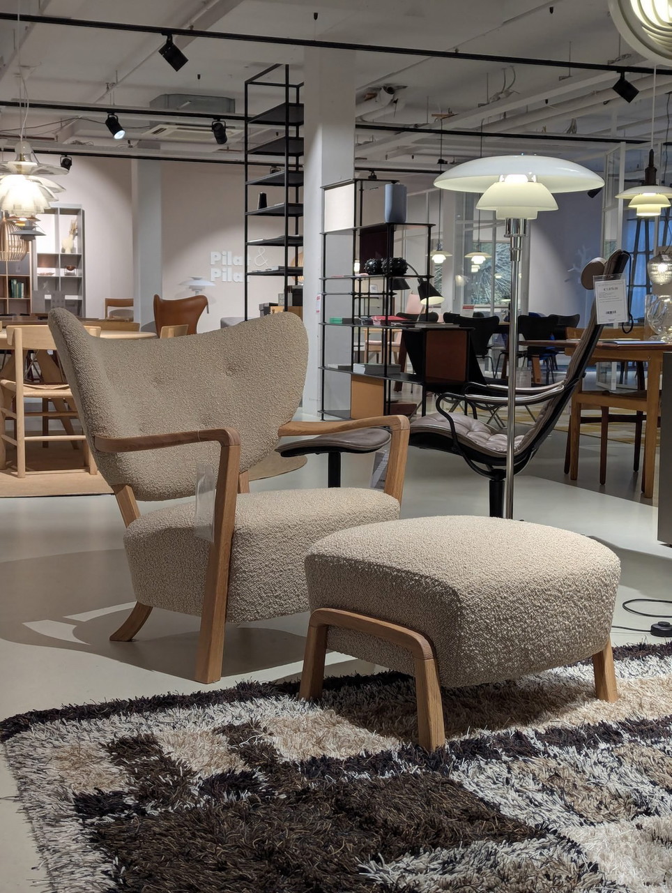 Fauteuil Wullf traditionnel avec repose-pieds | €3,390 | Whoppah