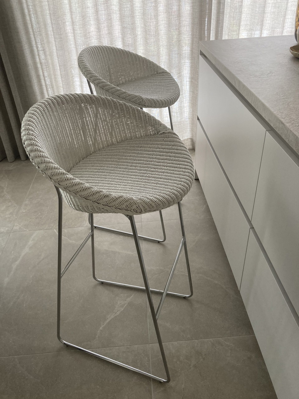 2 Loyd loom bar stools Vincent Sheppard Joe | €400 | Whoppah