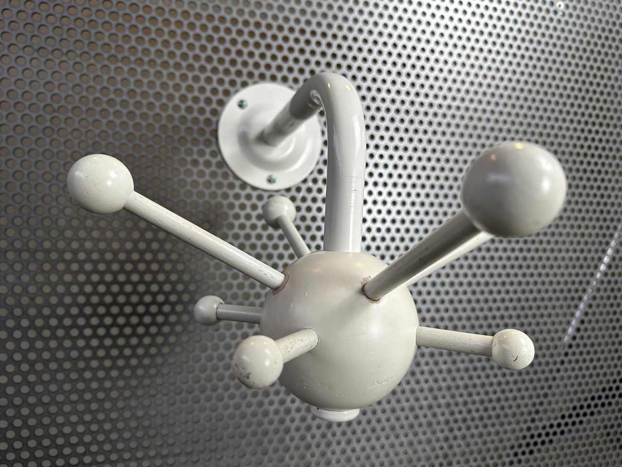 Vintage 'Mina' Sputnik Coat Rack - Osvaldo Borsani For Ikea | €80 | Whoppah