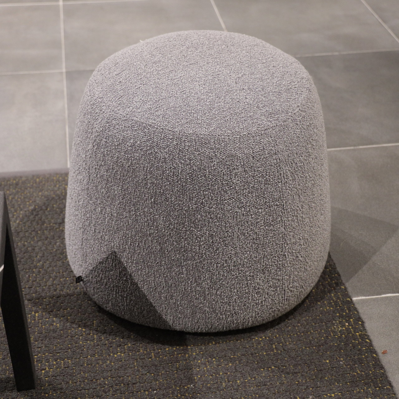MDF Italia Fuji poef | €549 | Whoppah