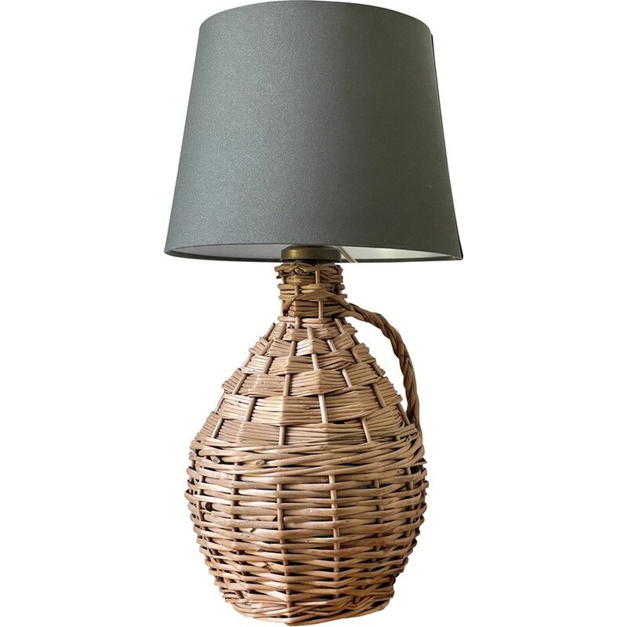 Dame Jeanne vintage lamp in rotan | €165 | Whoppah