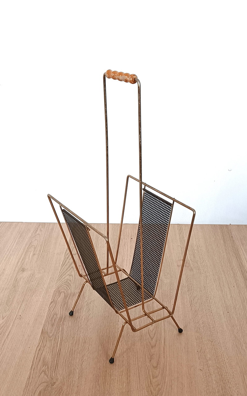 Mid century lectuur bak zwart metaal en messing | €99 | Whoppah