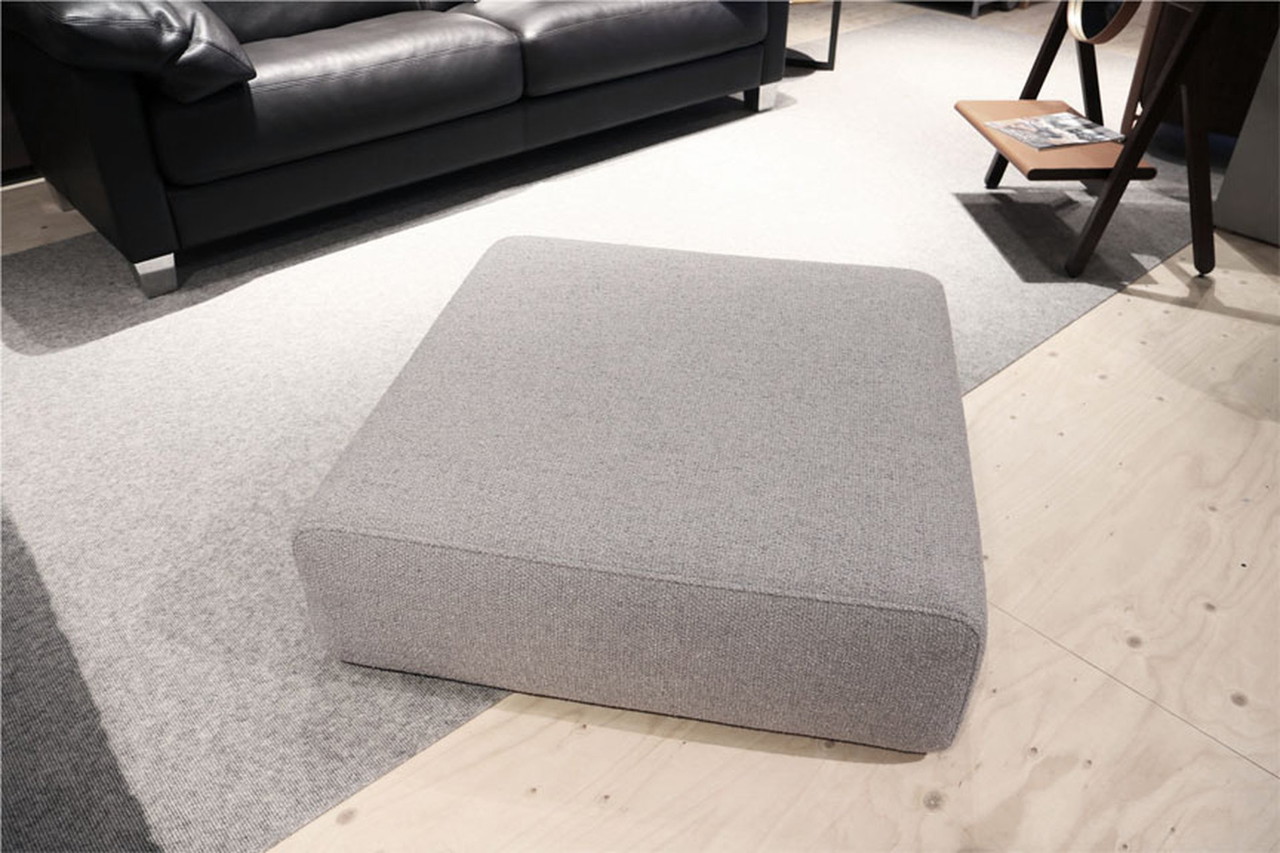 Rolf Benz Freistil 160 poef | €695 | Whoppah