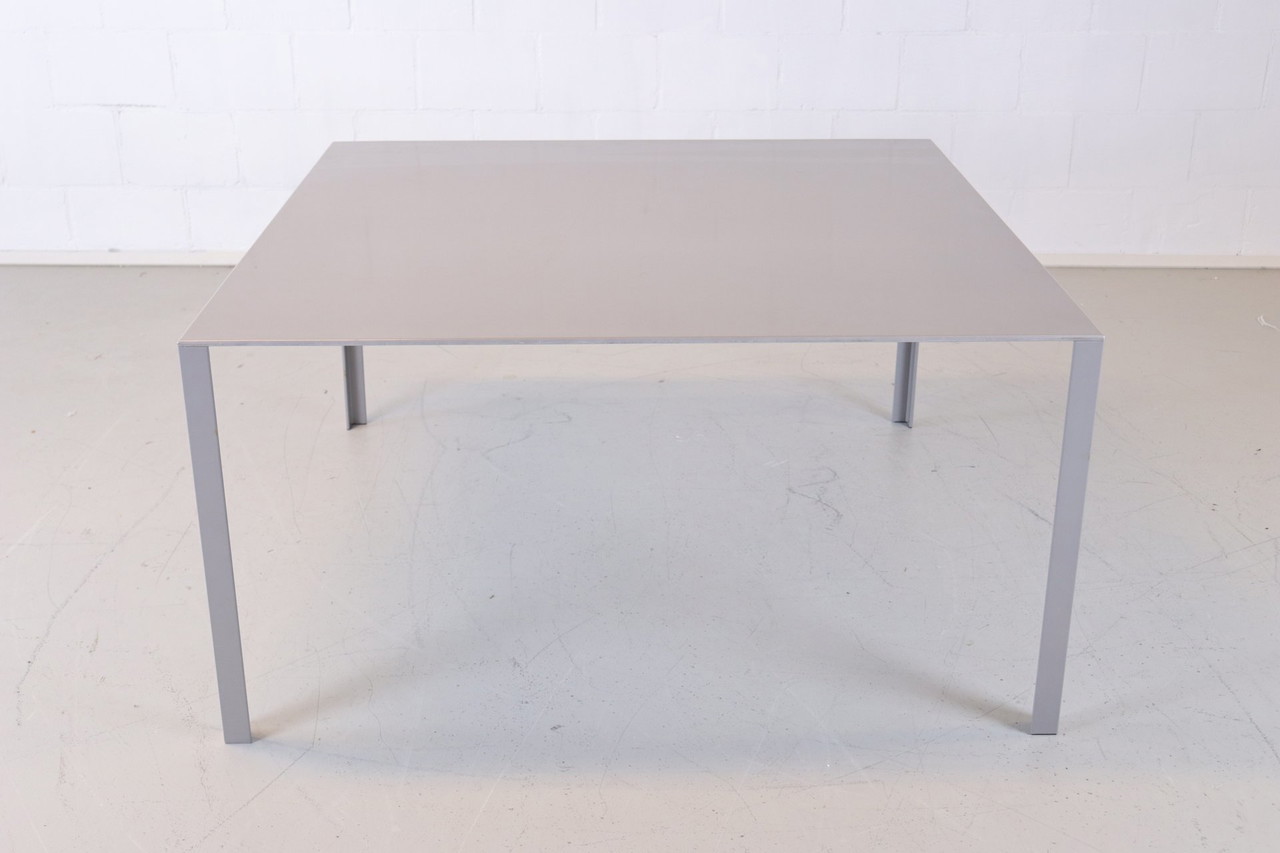 Jean Nouvel designtafel " Less Less" van Molteni | €450 | Whoppah