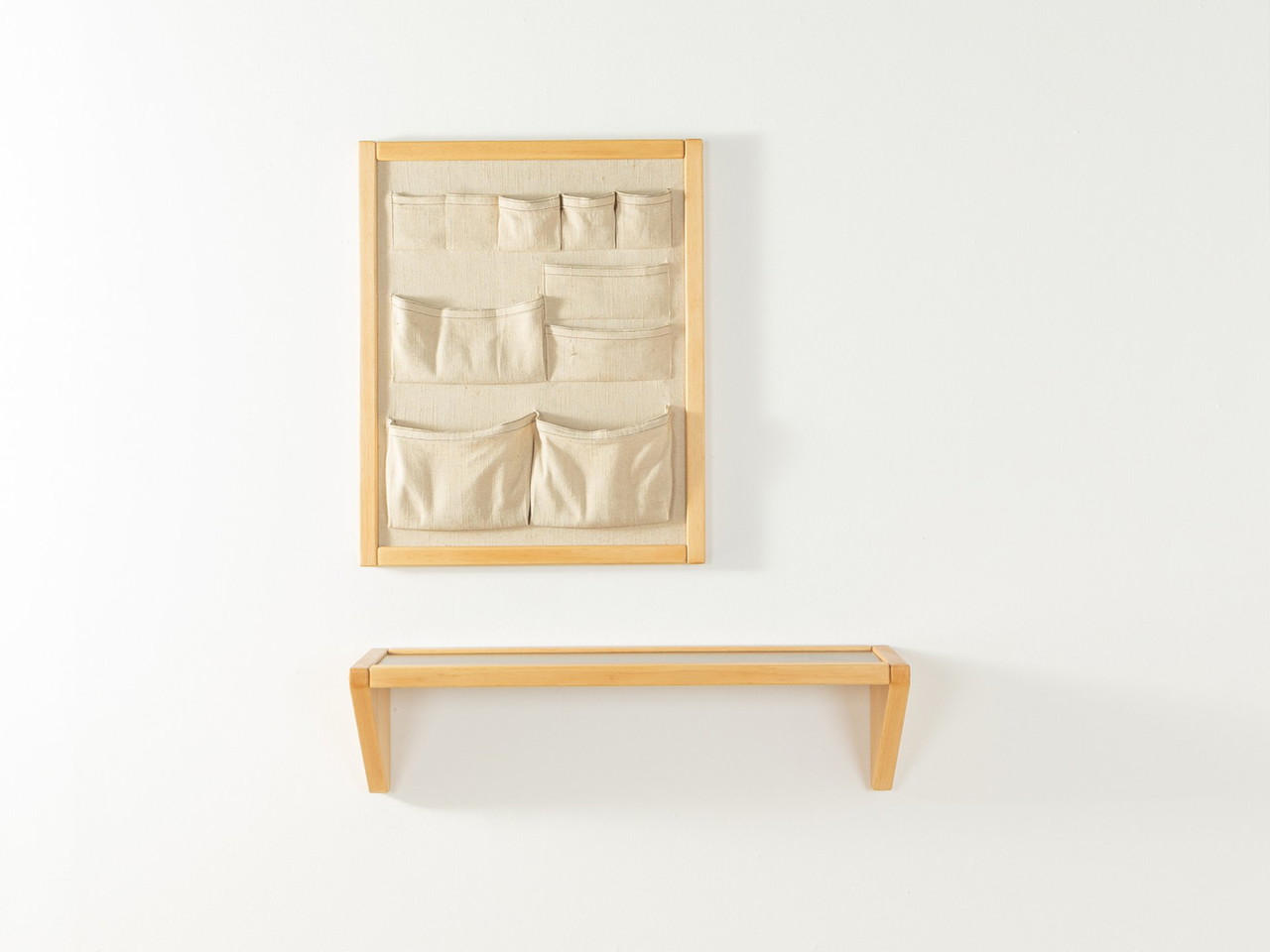 Flötotto wandmeubel met organizer en legplank | €459 | Whoppah