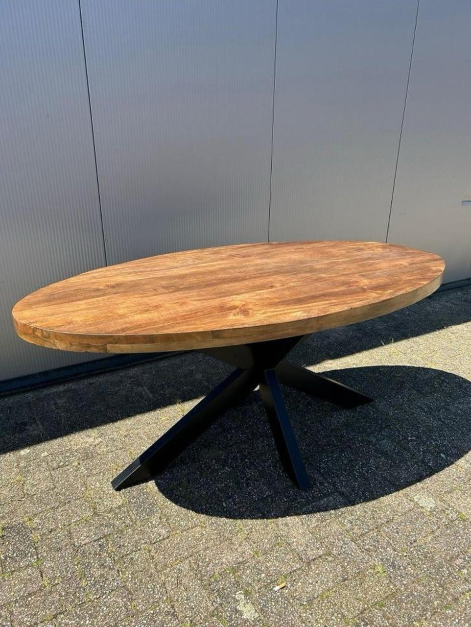 Eettafel Ovaal Naturel Mangohout Met Stalen Matrixpoot | €325 | Whoppah