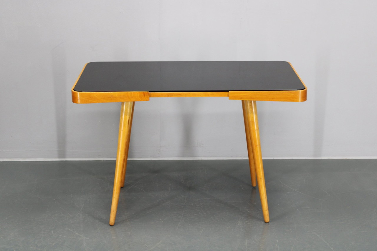 Beuken salontafel 1960 met glazen blad, Tsjecho-Slowakije | €420 | Whoppah