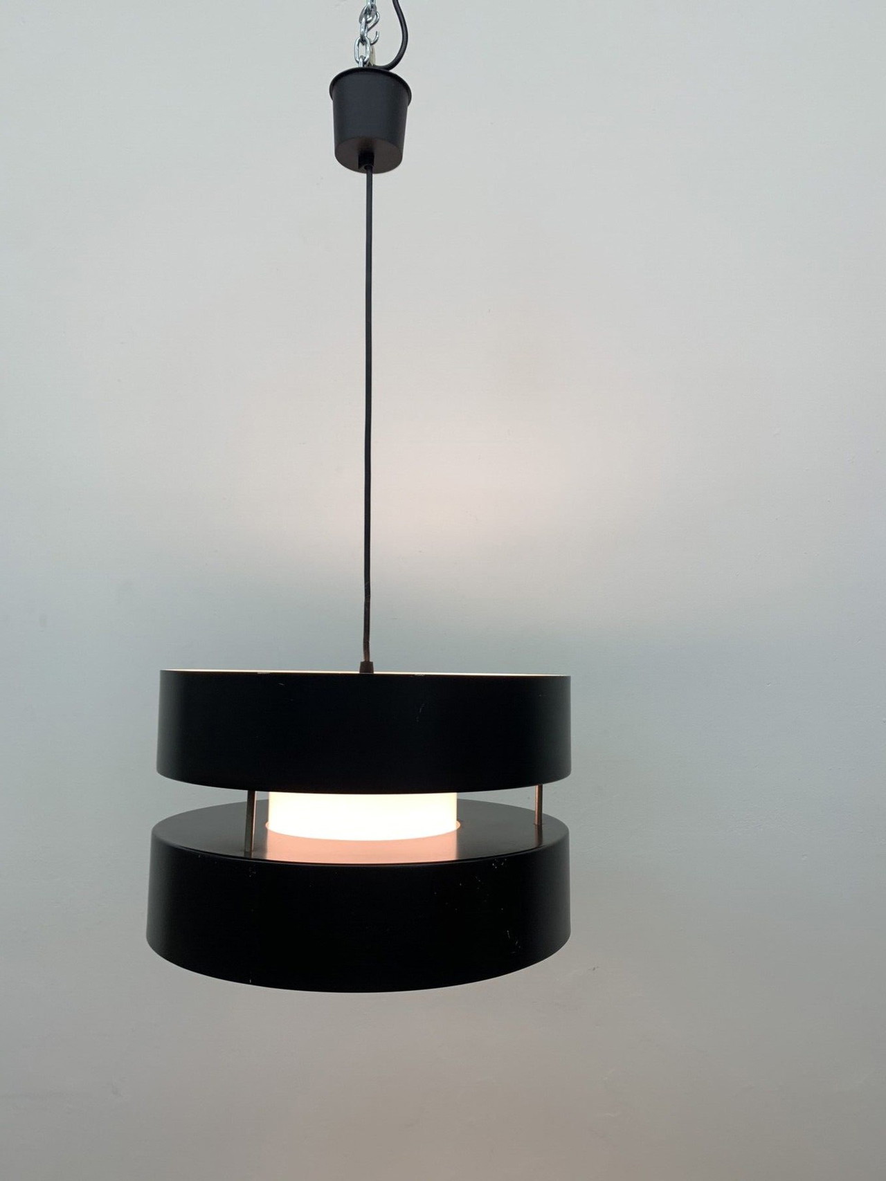 Hagoort 259 minimalistische hanglamp, jaren 1960 | €475 | Whoppah