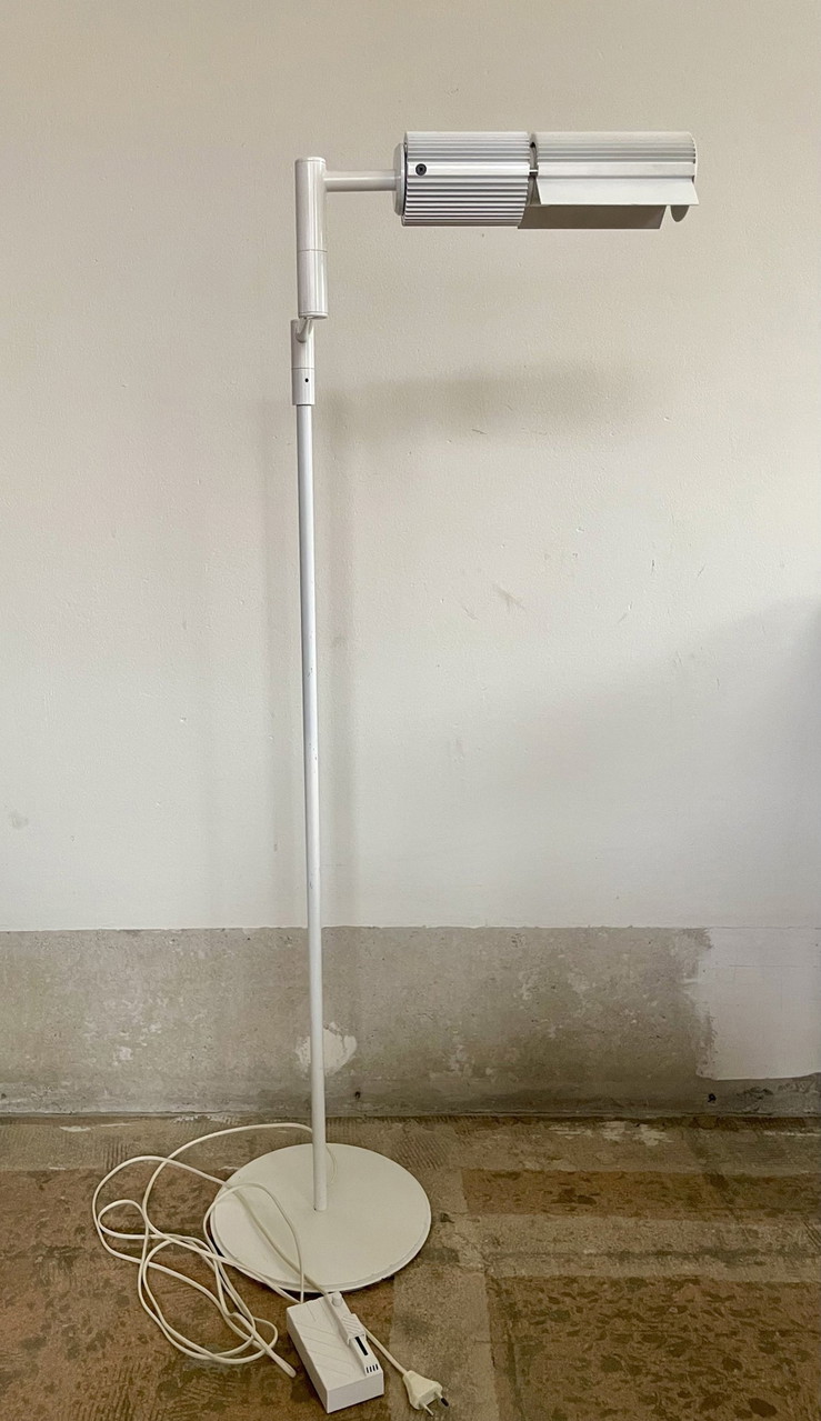 Witte Verstelbare Staande Lamp Haloprofil Door Victor Frauenknecht Voor ...