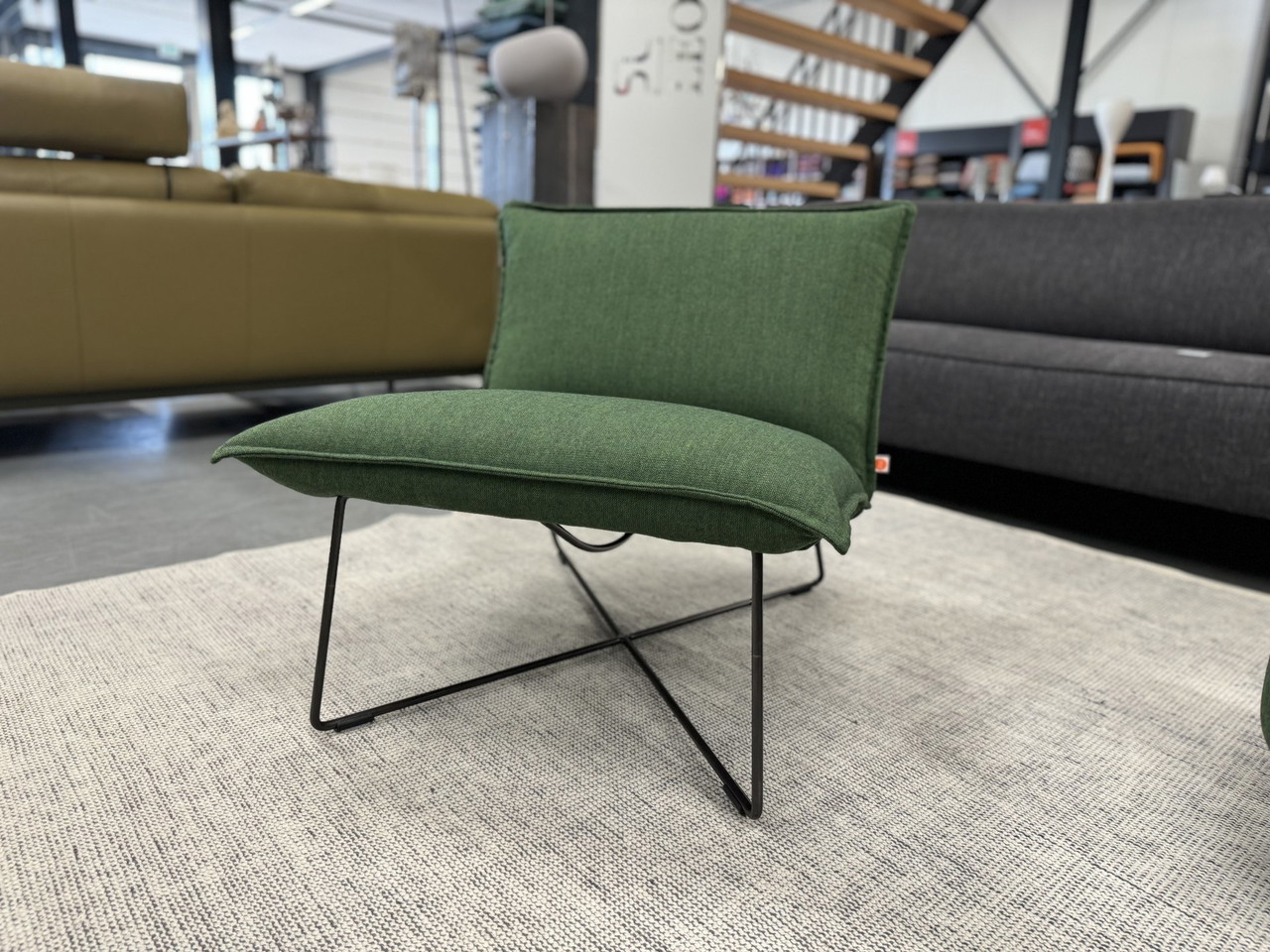Jess Design Earl fauteuil groen stof | €995 | Whoppah