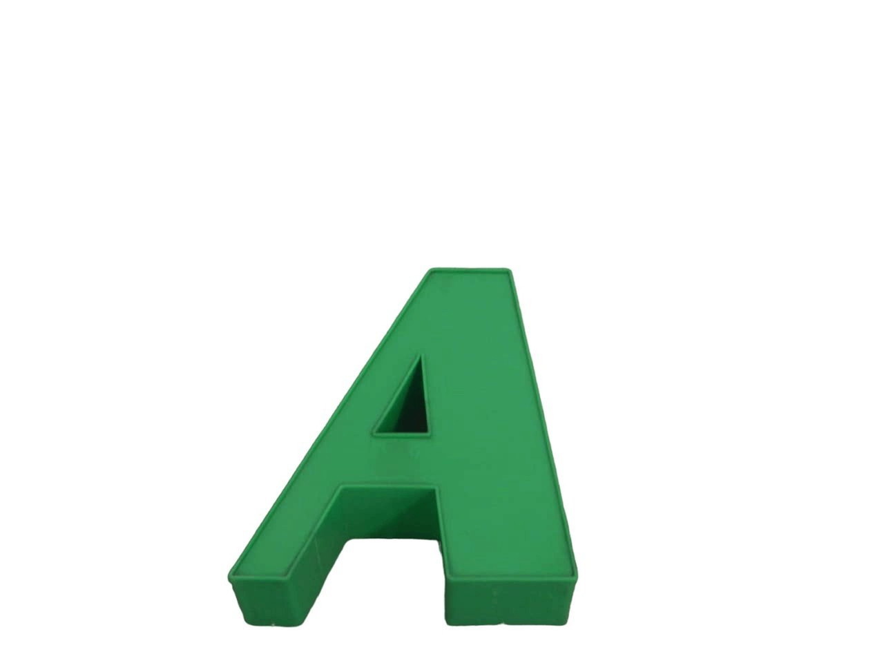 Groene plastic letter A, jaren 1980 | €160 | Whoppah