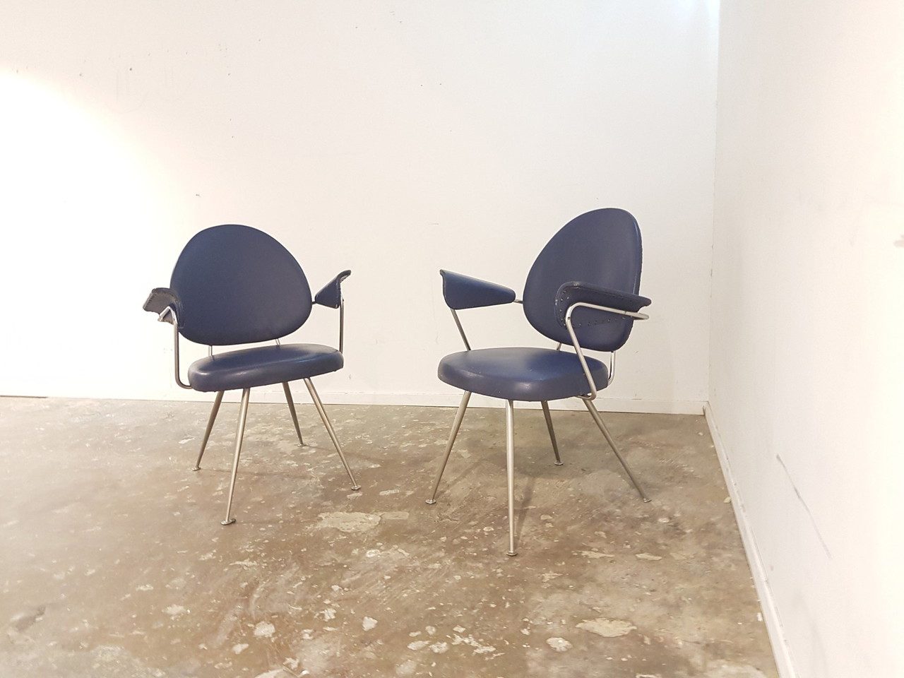 Model 302 Van Willem Hendrik Gispen Voor Kembo 2 Stuks | €600 | Whoppah