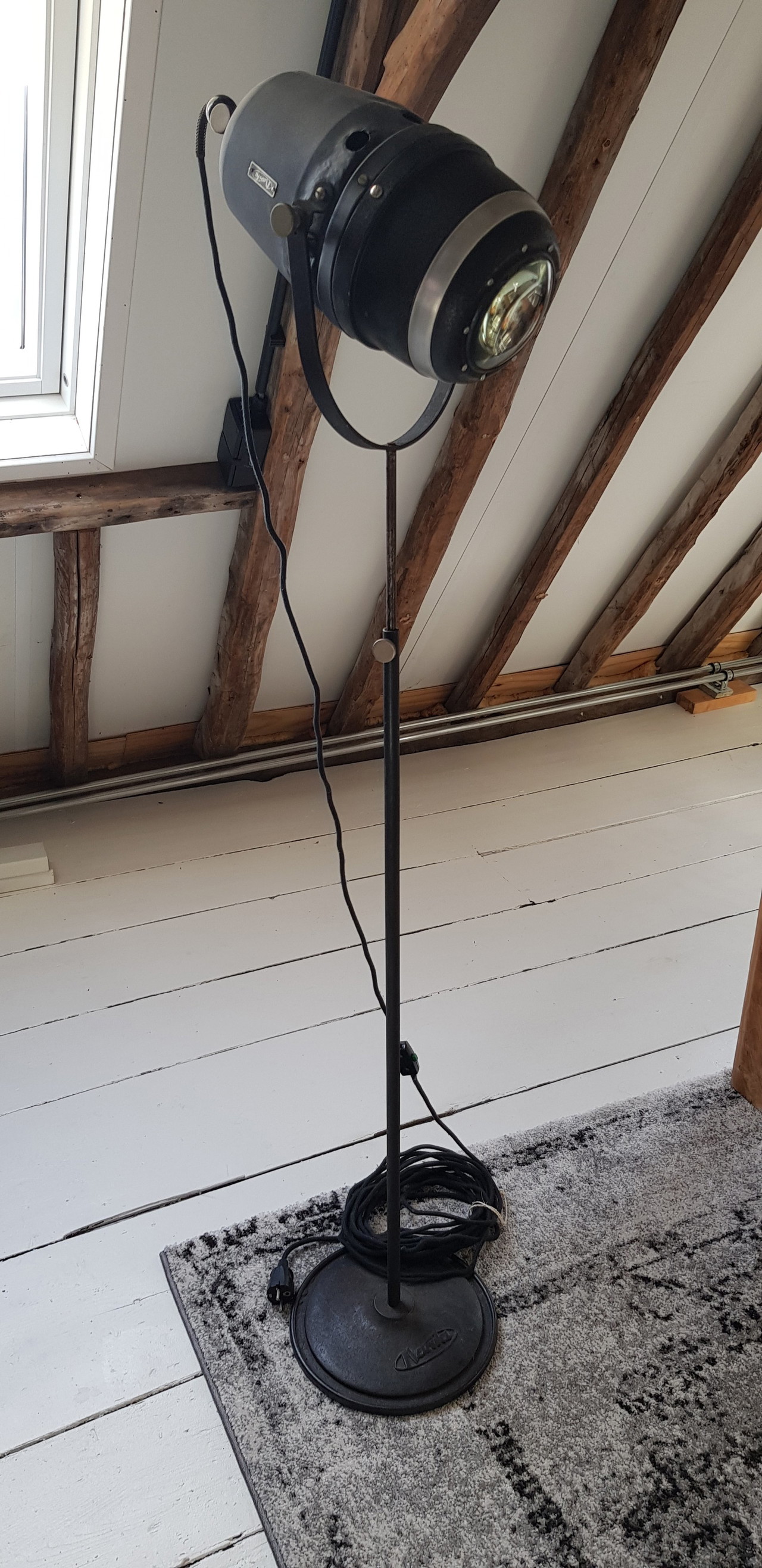 Narita Industriele Studiolamp | €625 | Whoppah