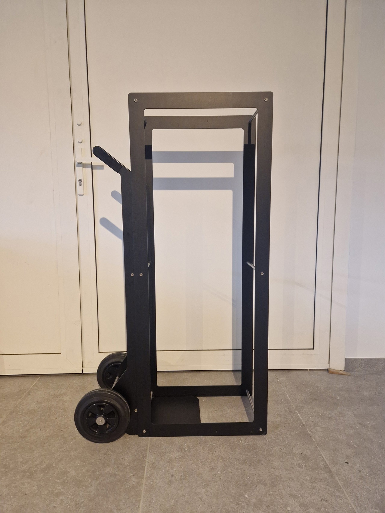 Woodstock Wood Trolley Extremis Door Dirk Wynants | €250 | Whoppah