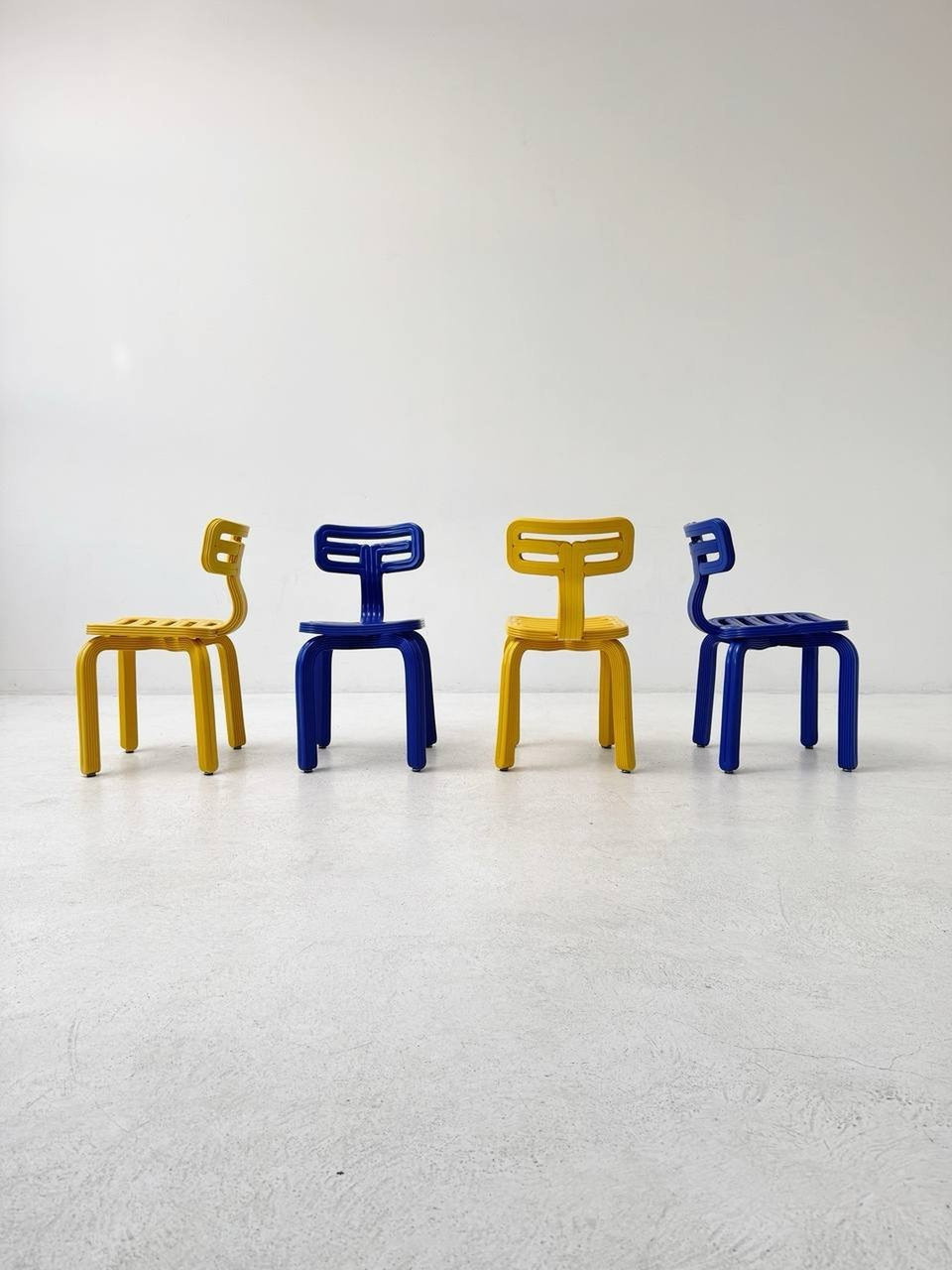 Chubby stoelen van Dirk van der Kooij | €7,140 | Whoppah
